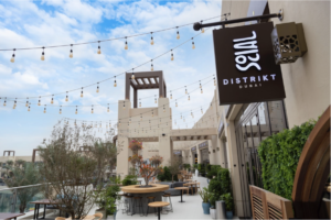 Celebrate Christmas Day And Reign In The New Year At Social Distrikt ...